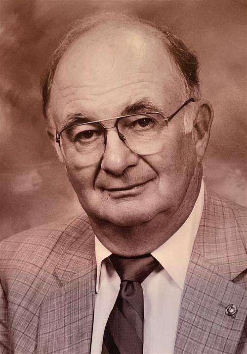 Robert E "Sam" Kromer — Karrer-Simpson Funeral Home - Port Huron, MI